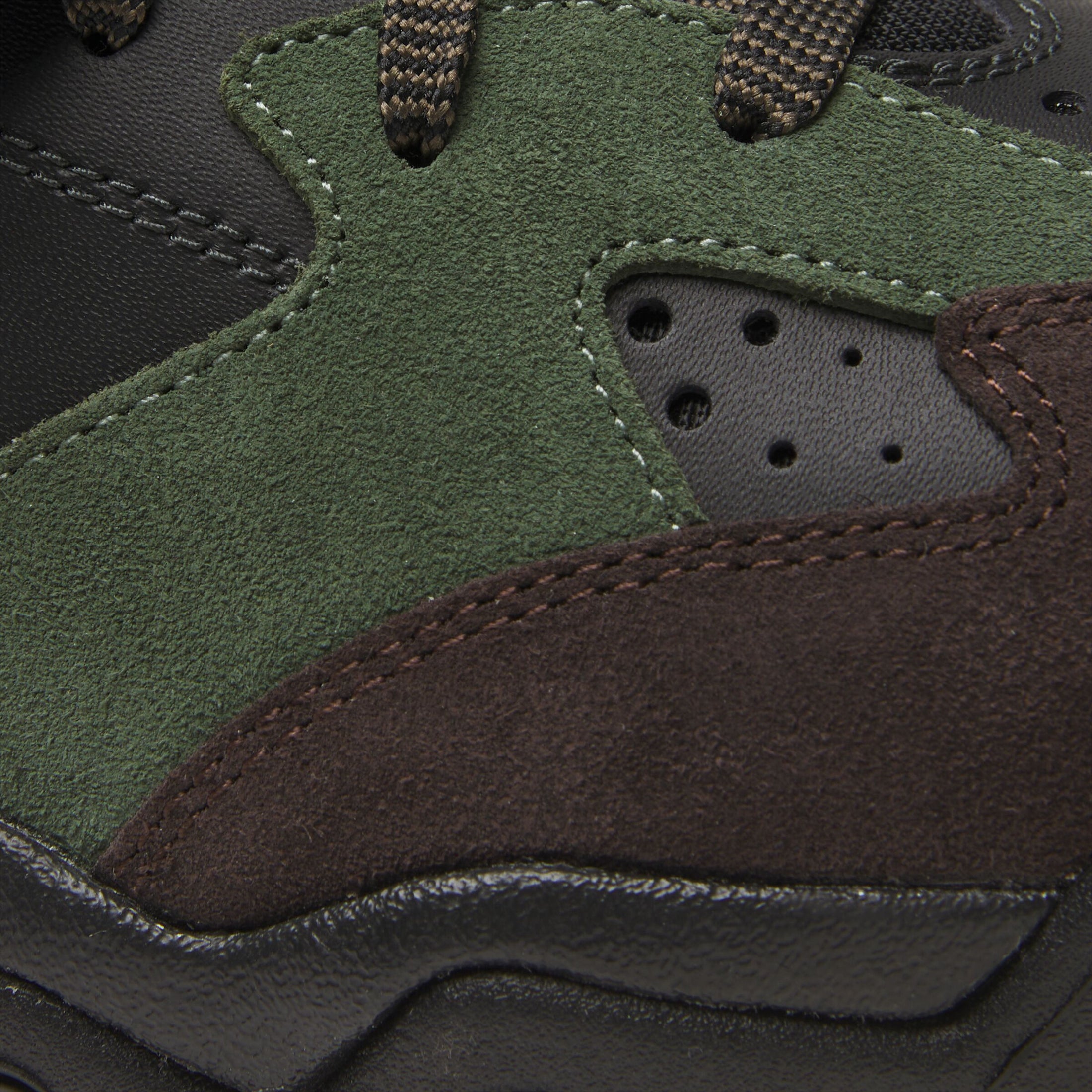 Preseason 94 Shoes Nightblack/Dkmatter/Earthgr